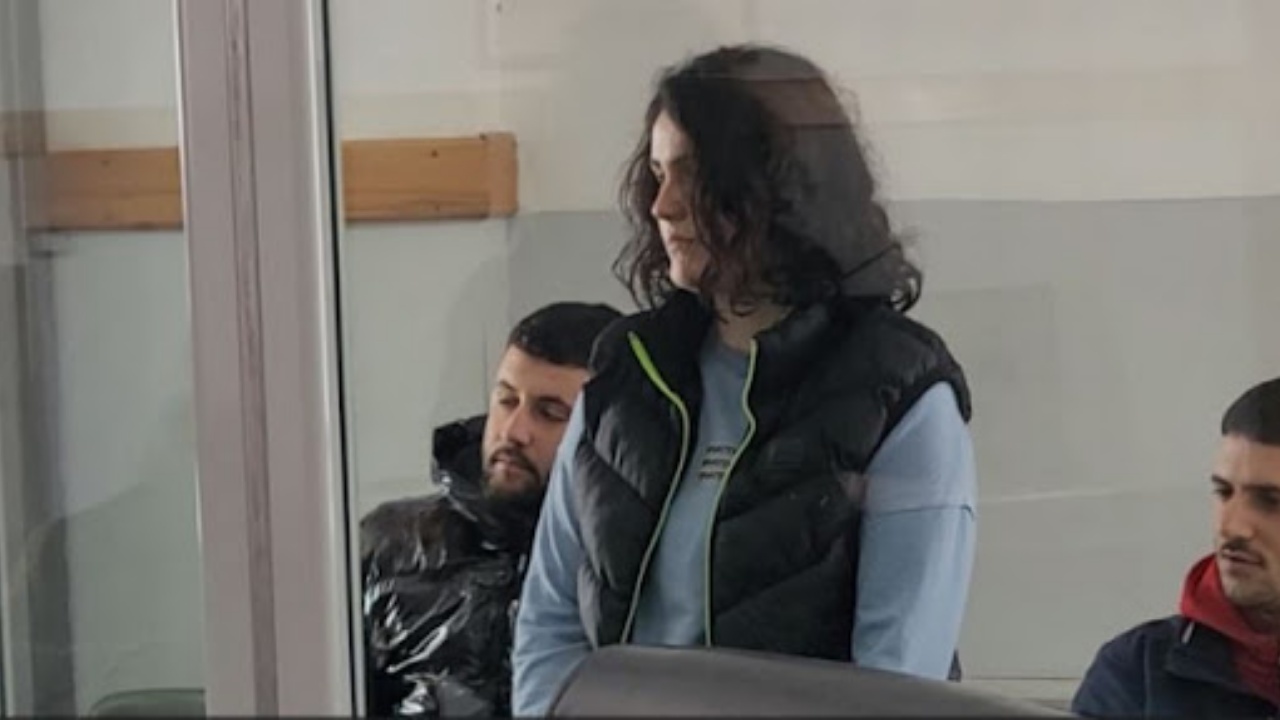 “Nuk vi dot sepse…”/ Si i justifikoi Hygerta Meta mungesat në shkollë ... “Nuk vi dot sepse…”/ Si i justifikoi Hygerta Meta mungesat në shkollë ...