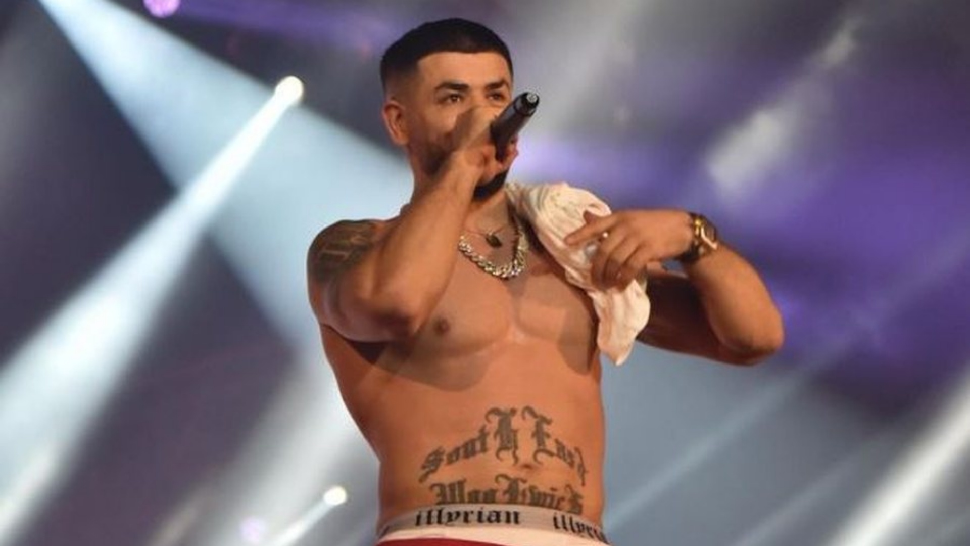 Noizy paraqitet në policinë e Pejës, ja arsyeja! | Gazeta Shqip