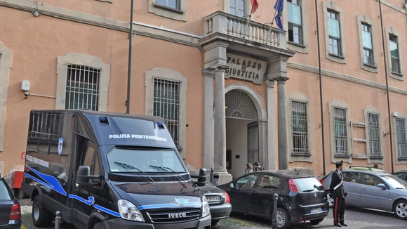 “Po vij me paketë…”/ Grupi përdorte kode sekrete! Si u kap droga në ...