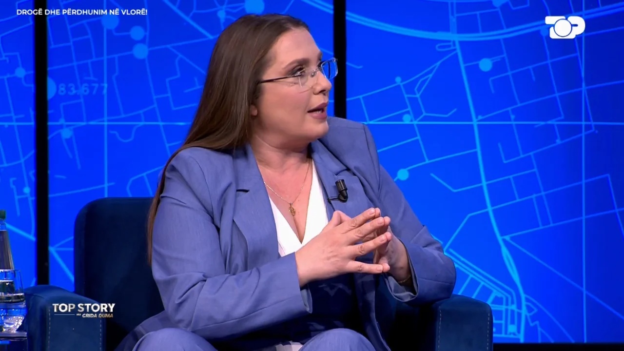 “Bënë xhiro me makinë me 40-vjeçarin dhe më pas shkuan në hotel ...