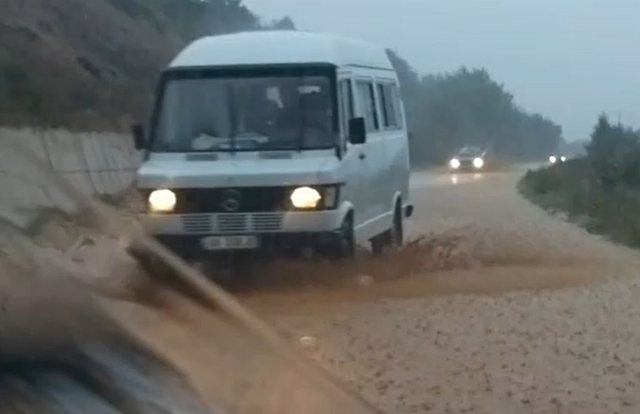 Mandati i Xhaçkës në Kushtetuese/ Dy paditë e opozitës diskutohen në ... Mandati i Xhaçkës në Kushtetuese/ Dy paditë e opozitës diskutohen në ...